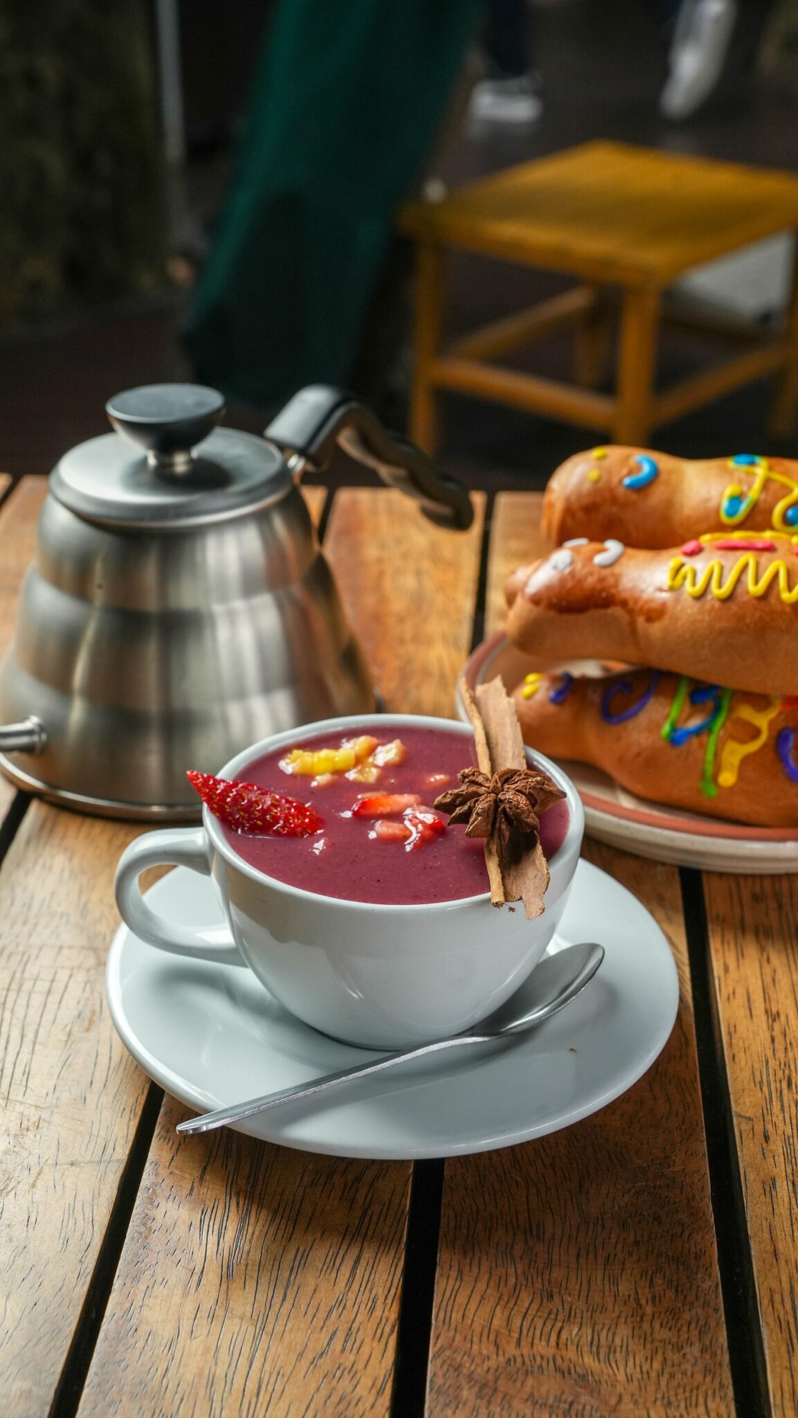 Cuenca celebra su independencia con aroma a tradición y sabor a colada ...